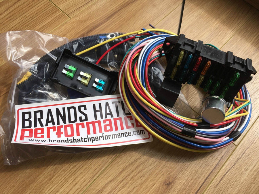 12 Circuit Classic Car / Kit Car Wiring Loom inc Fuse Box, Relay and F ...